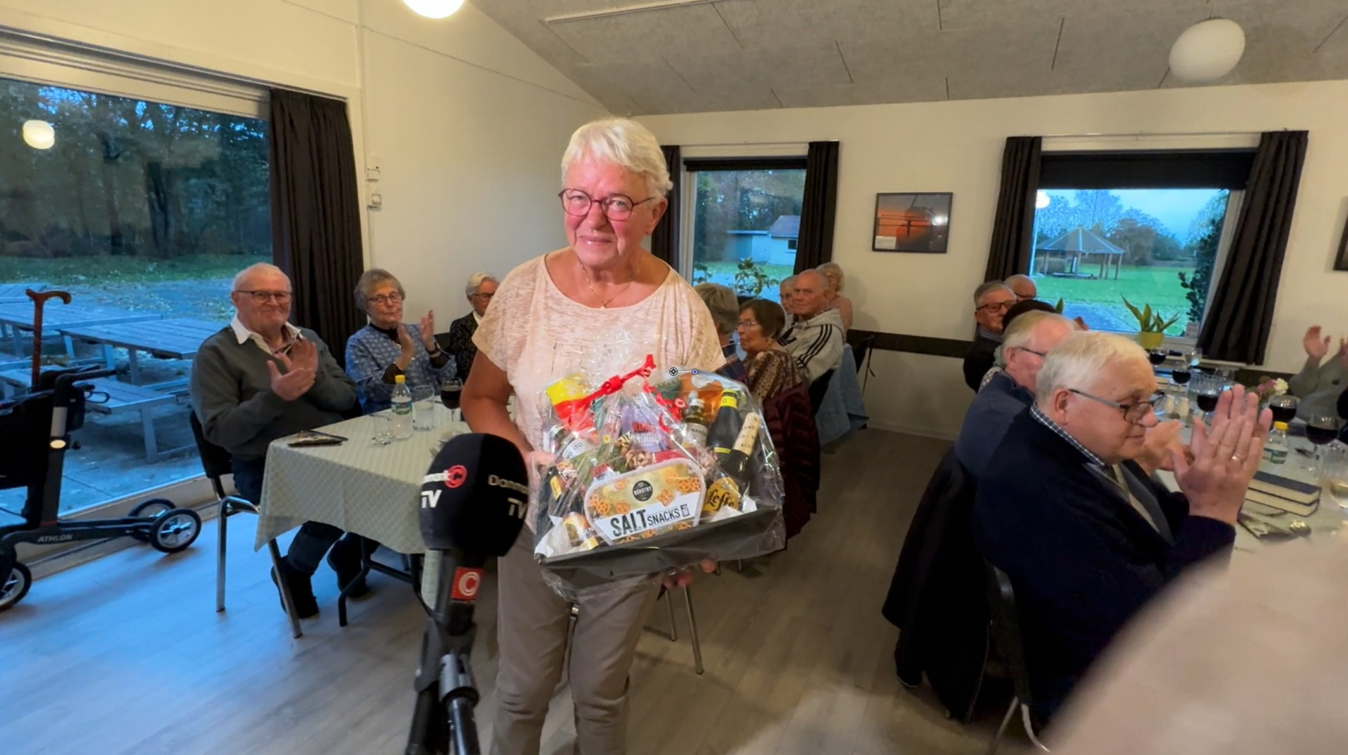 Fordi du er noget særligt: Birthe Hansen blev overrasket - DanmarkC TV