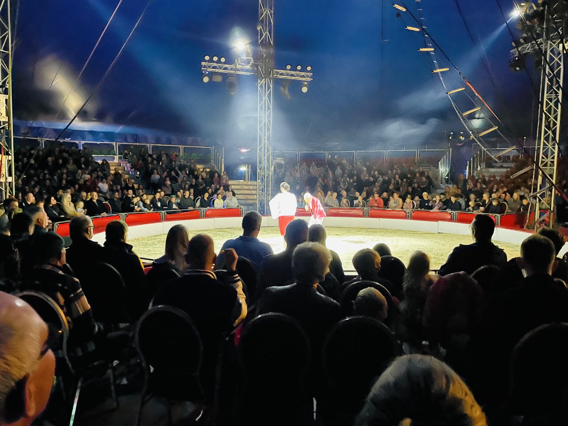 Endelig - Så kom cirkus Arena til byen - DanmarkC TV